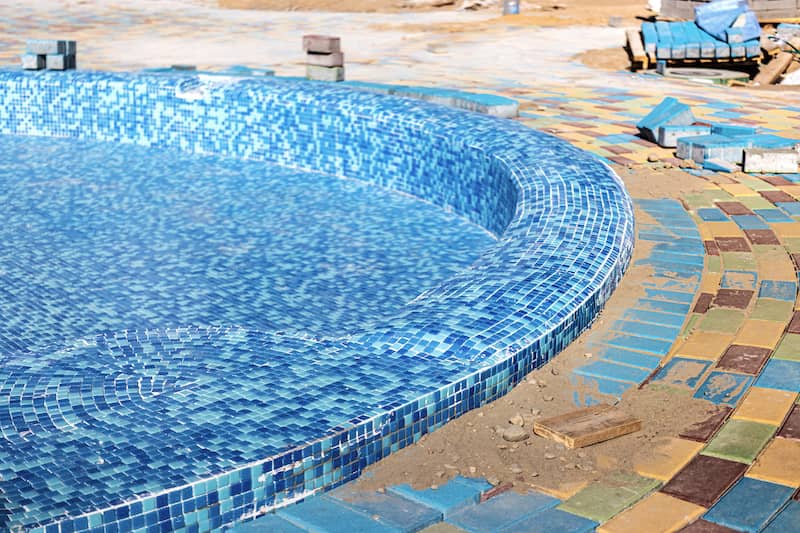 Pool Tile Repair: When to Call Pros