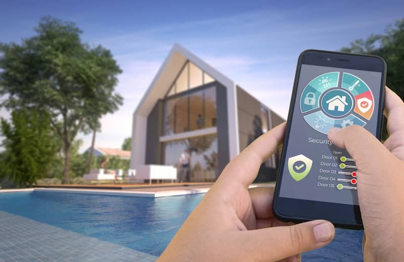 How a Pool Controller WiFi Simplifies Christmas Hosting